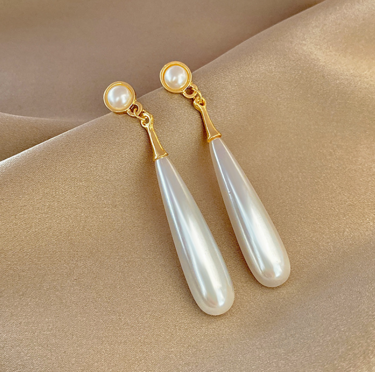 Long Pearl Drop Earring