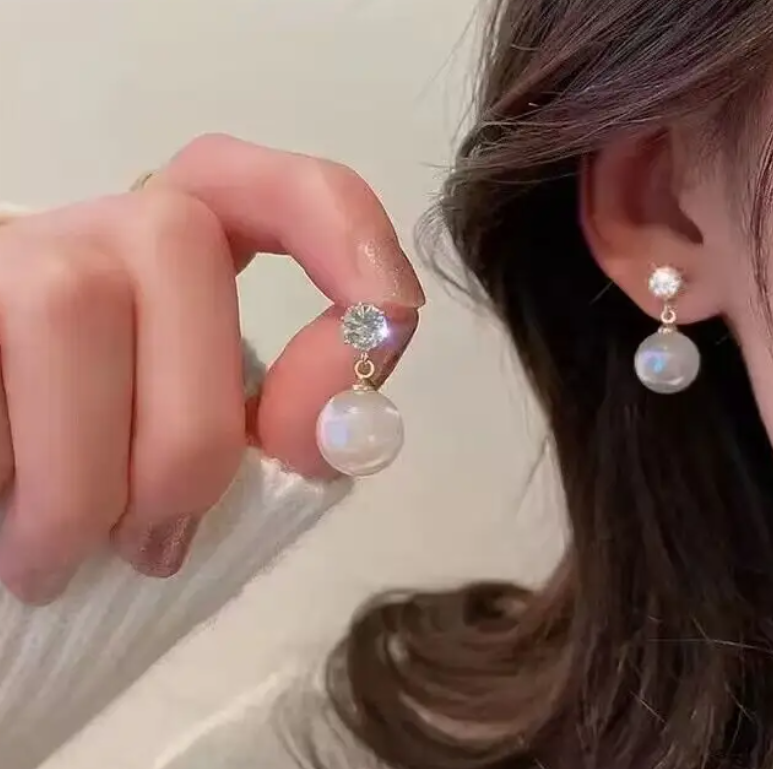 Pearl Drop / Stud Earring